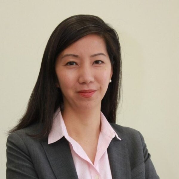 Meet Jennifer So, responsible investing expert. – Women of Influence